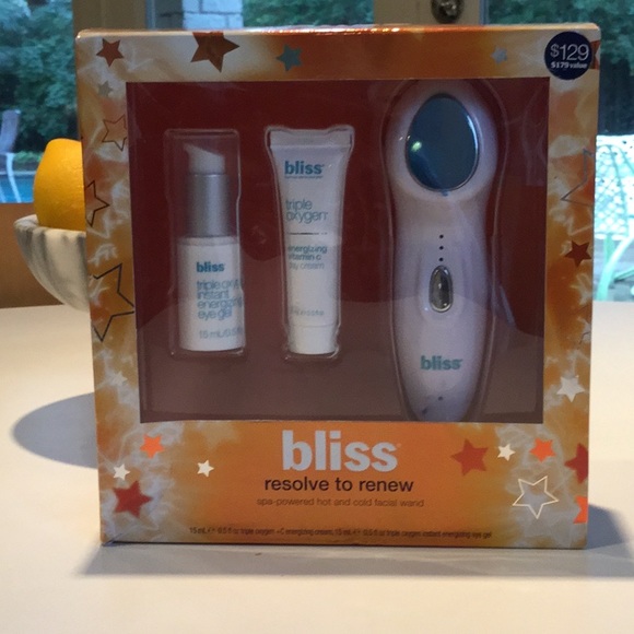 Bliss | Makeup | Bliss Resolve To Renew Hot And Cold Facial Wand | Poshmark